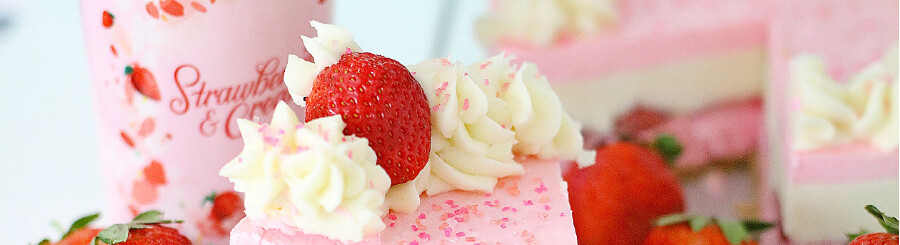 Strawberries & Cream Bailey's Cheesecake - 4000 Wines, 3500 Spirits ...